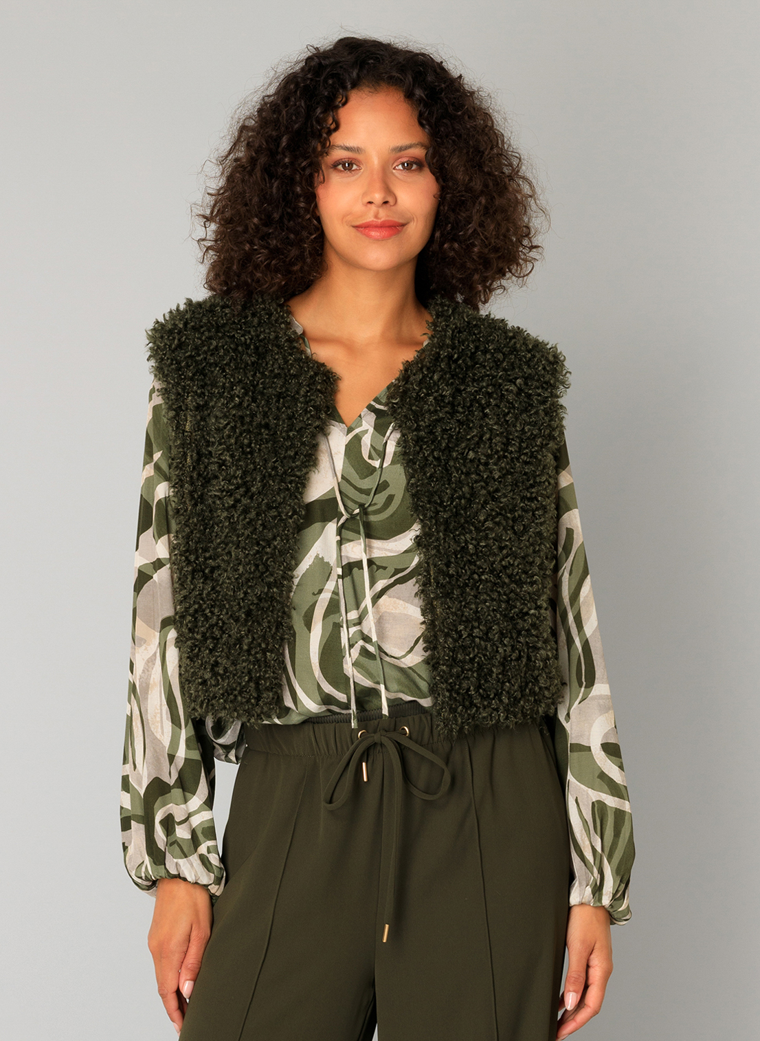 Kort vestje Caroline van Yest - Kadarine webshop